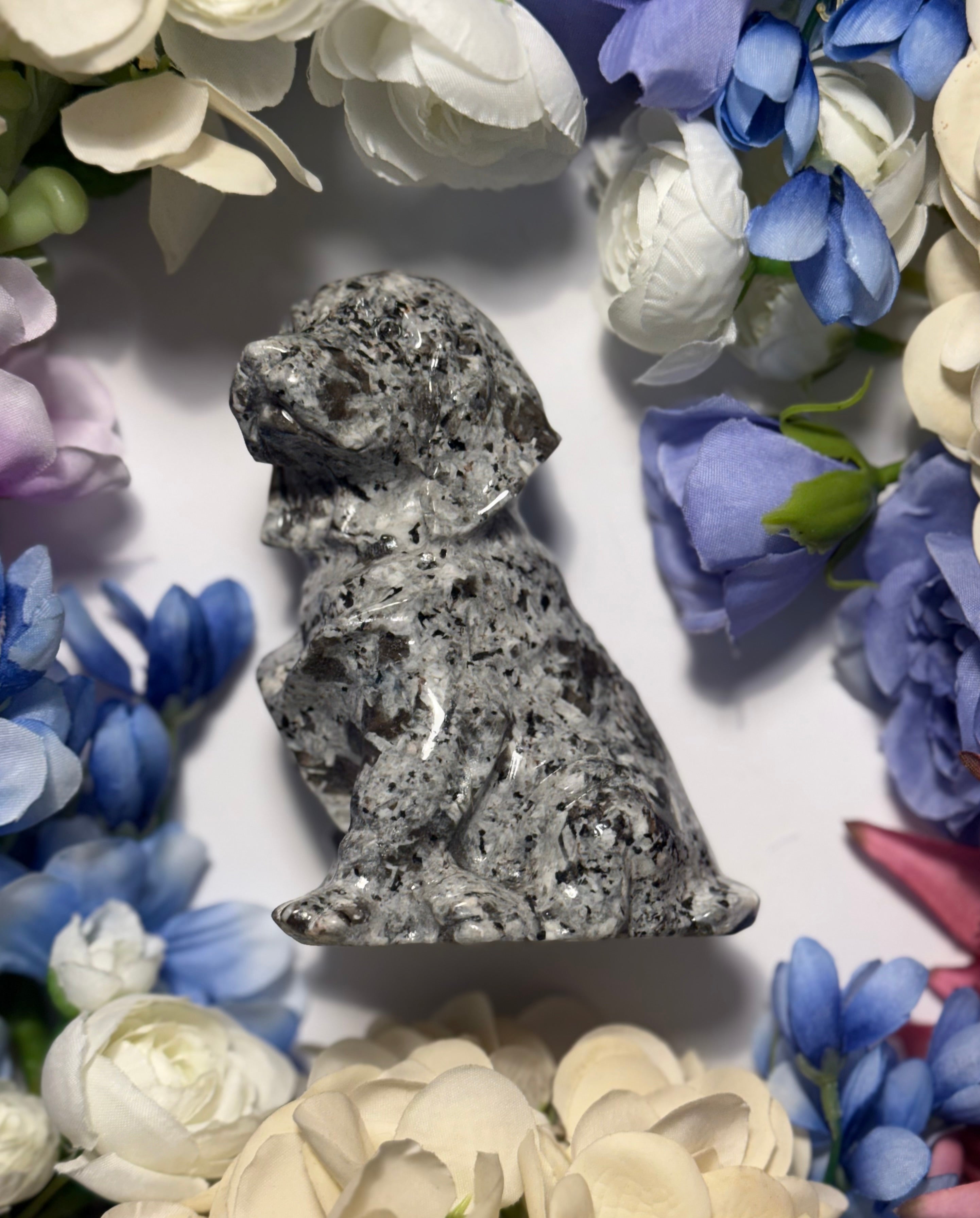 Yooperlite Puppy Dog – Scorpio Sun and Moon Dreamers