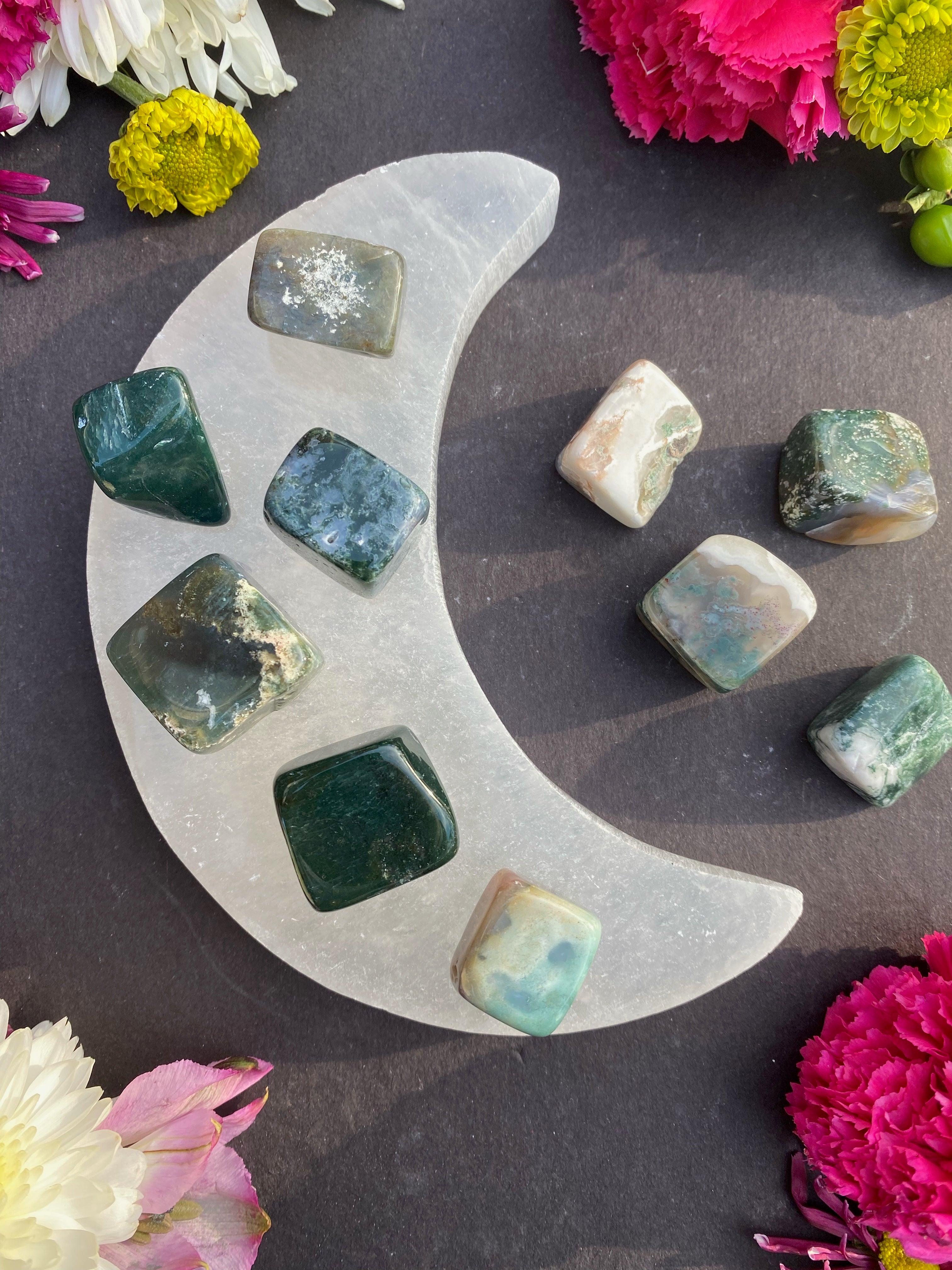 Moss Agate Tumbled Stone – Scorpio Sun and Moon Dreamers